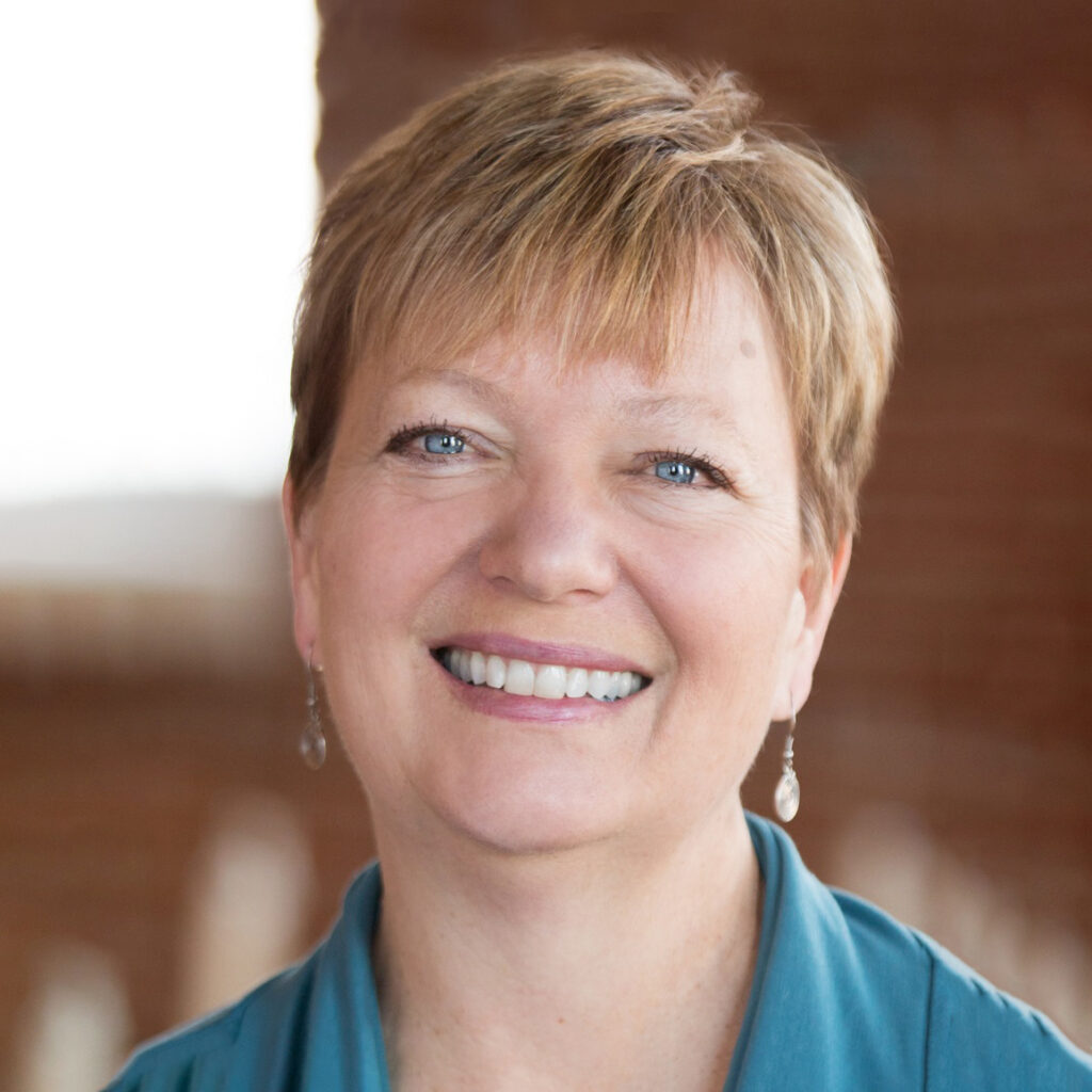 Lisa Gidlow Moriarty – White Bear Center for the Arts